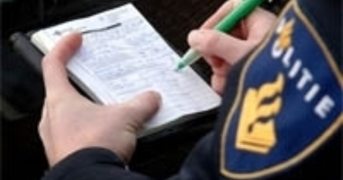 Bromfietser onder invloed aangehouden - 1Twente