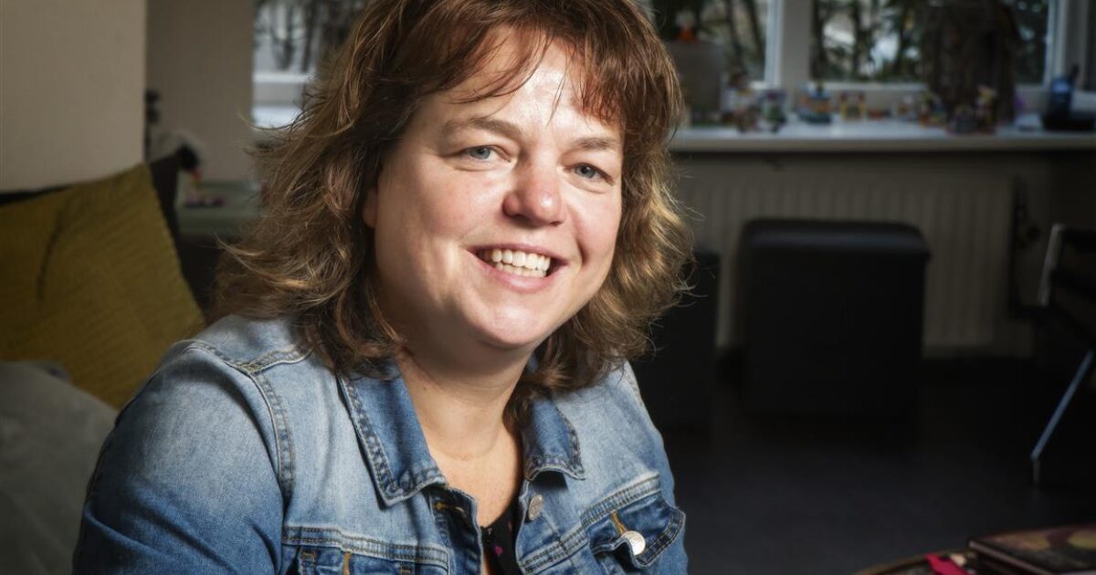 Coach Iris Roolvink helpt ouders: Pubers zijn zo lief, - 1Twente