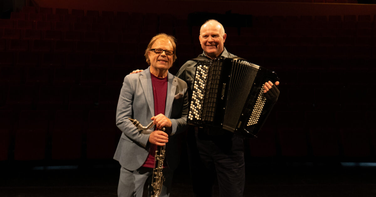 Bijna blind, maar nooit stil: topklarinettist André Kerver deelt zijn ...